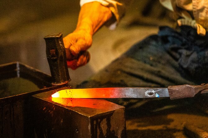 From Nagoya: Samurai Swords and Japan Oldest Castle - Meeting and Pickup