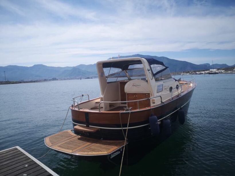 From Naples: Boat Tour to Capri Island with Aperitiv - FAQ