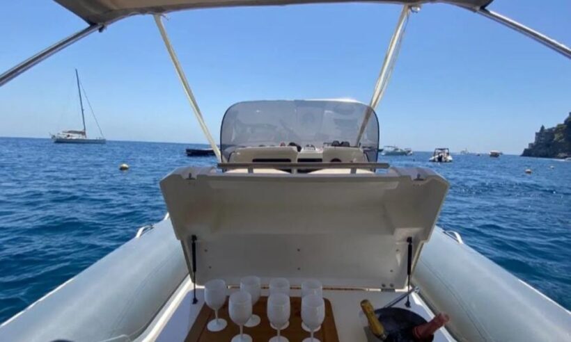 From Naples: Capri Boat Tour with Island Stop and Snorkeling - Key Points