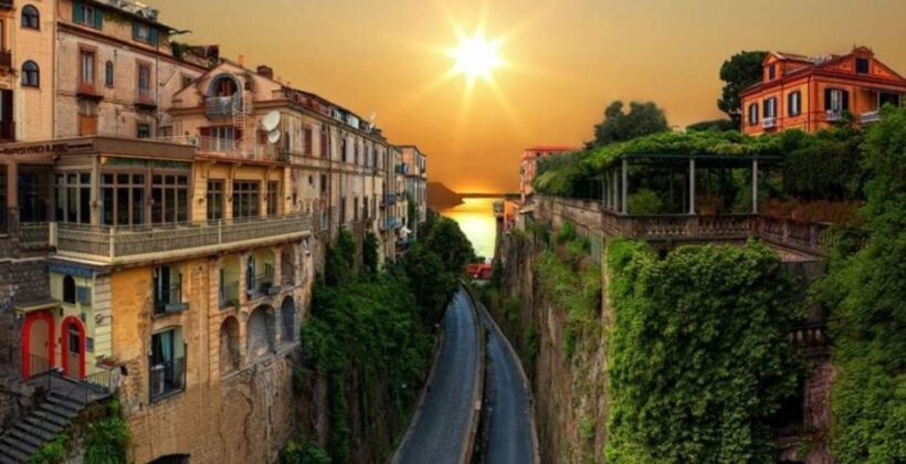 From Naples: Full-Day Tour of Pompeii, Sorrento and Positano - The Sum Up