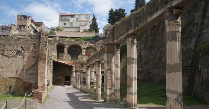 From Naples: Half-Day Herculaneum Tour with Lunch - Discovering Herculaneum: A Practical Guide to the Half-Day Tour from Naples