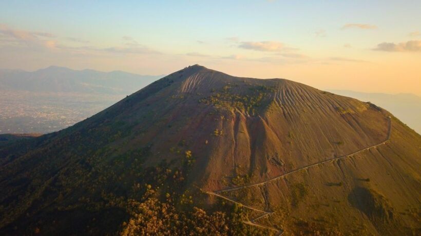From Naples: Mount Vesuvius Half-Day Tour with Lunch - The View and the Historic Context