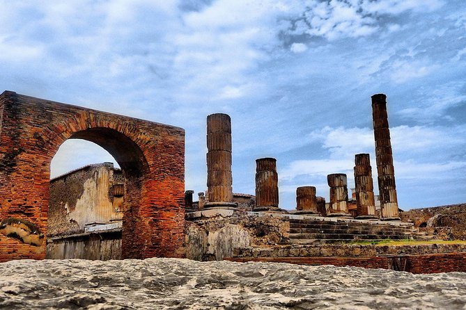 From Naples: Pompeii private tour with lunch at the slopes of Mt Vesuvius - Transportation and Timing