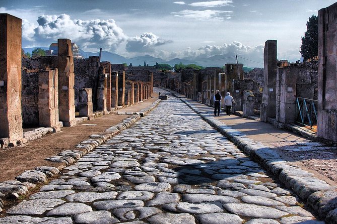 From Naples: Pompeii Shared Tour With Guide and Tickets Included - The Sum Up