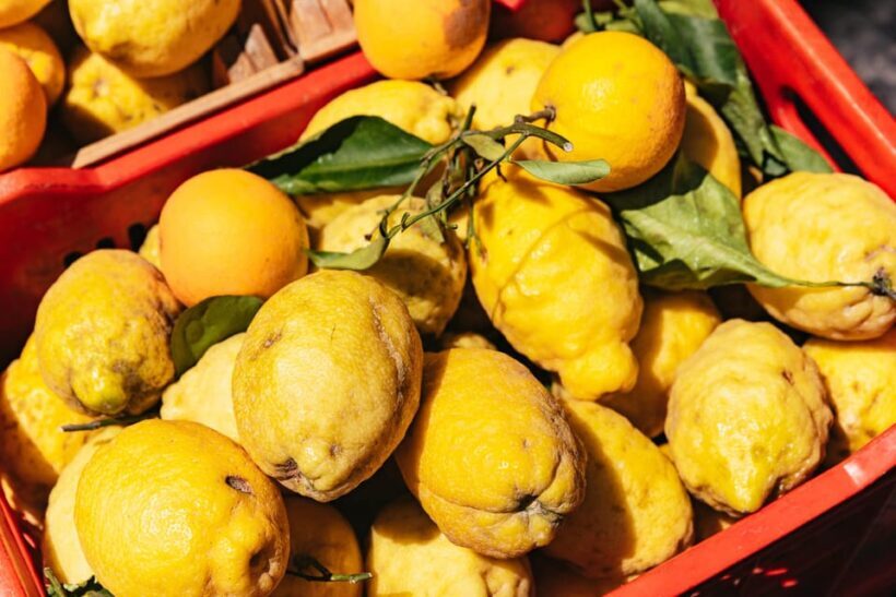 From Naples: Positano and Amalfi Boat Tour with Drinks - Exploring the Itinerary in Detail