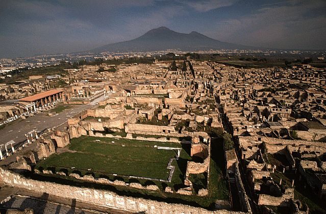 from Naples - Private Tour Pompeii, Vesuvius, and Sorrento - Key Points