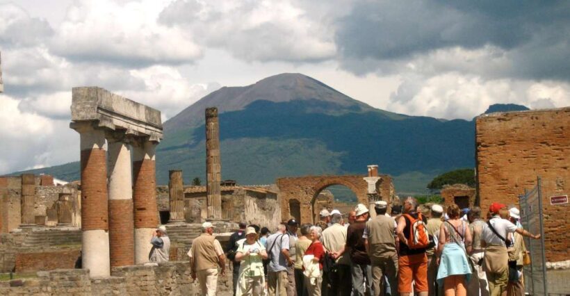 From Naples: Transfer to Positano with Pompeii Guided Tour - An In-Depth Look at the Experience