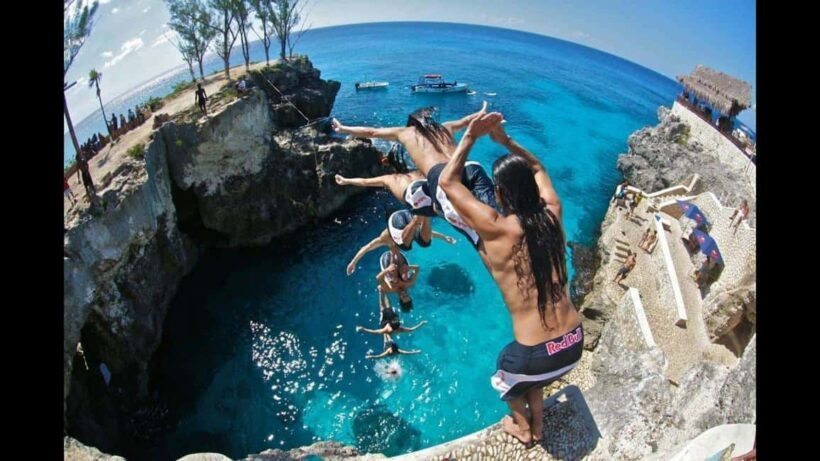 From Negril/Palladium: Negril Beach and Ricks Cafe Tour - FAQ