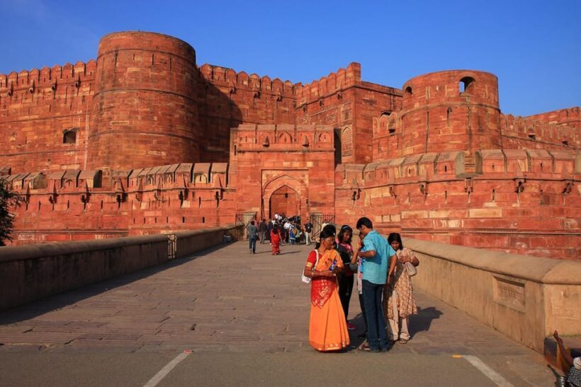 From New Dehli: Taj Mahal at Sunrise & Agra Highlights Tour - Akbar’s Tomb and Garden: A Quiet Reflection