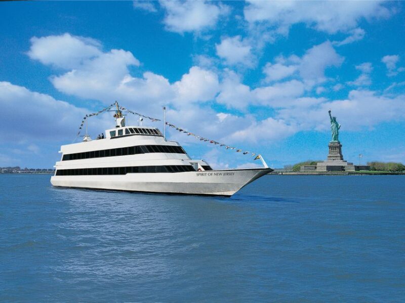 From New Jersey: New York City Buffet Lunch or Dinner Cruise - FAQs