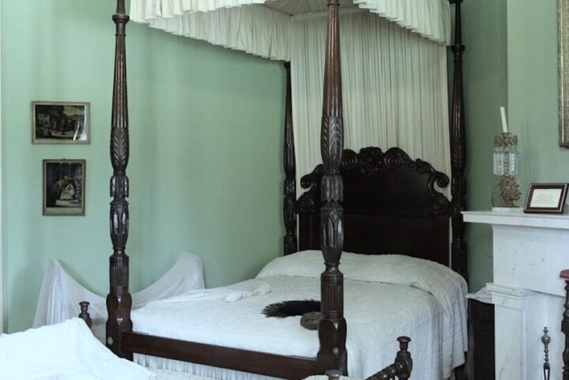 From New Orleans: Destrehan Plantation Haunted Night Tour - Visiting After Dark: What to Expect