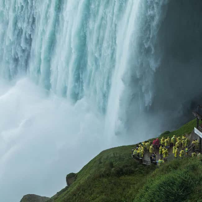 From New York City: Niagara Falls Guided Tour - Authentic and Informative Experience