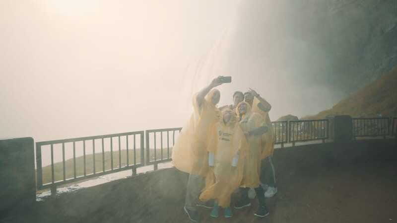 From Niagara Falls, USA: Canadian Side Tour w/ Boat Ride - Guided Tour of Niagara’s Landmarks