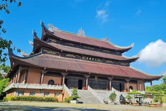 From Ninh Binh: Full-Day Trip to Bai Dinh, Mua Cave and Trang An - FAQ