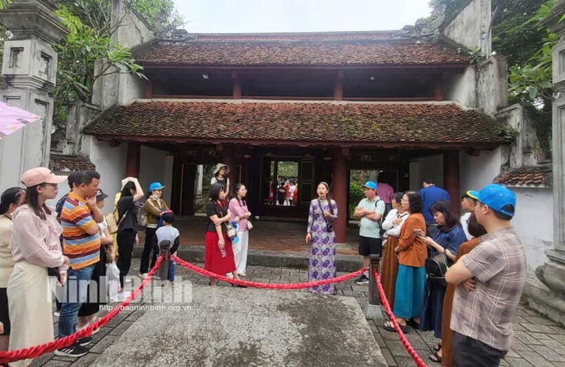From Ninh Binh: Trang An boat, Mua Cave, Hoa Lu & Bich Dong - Key Points