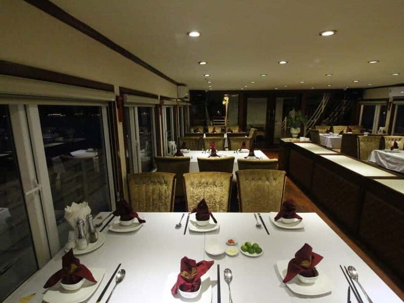 From NinhBinh: 2-Day 1Night itinerary Bai Tu Long Bay cruise - Day 2: Exploring Local Life and Returning