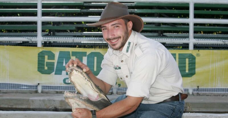 From Orlando: Swamp Airboat Ride and Gatorland Entry - The Guide’s Role