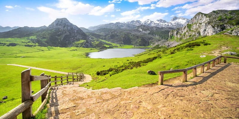 From Oviedo: Covadonga, Cangas de Onís, and Lastres Tour - Who Should Consider This Tour?
