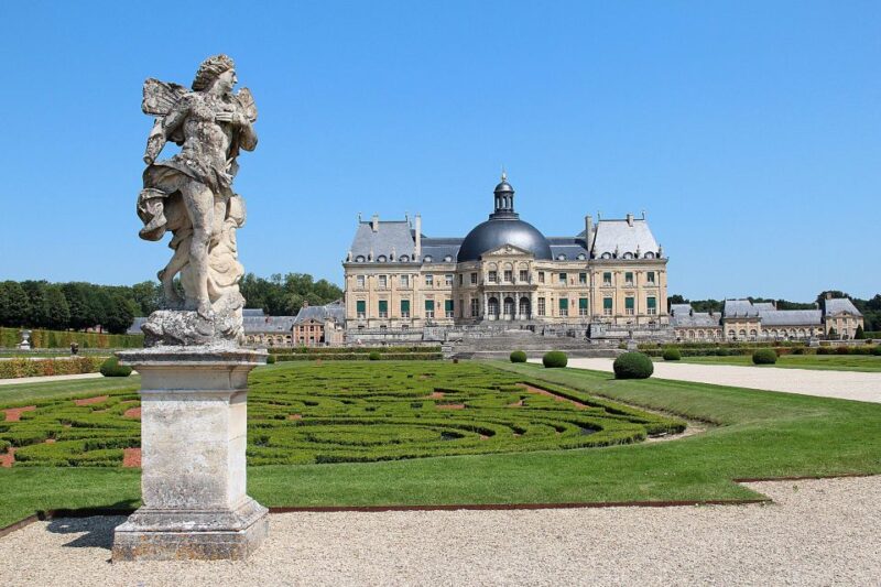 From Paris: Château de Fontaine bleau & Vaux-le-Vicomte - FAQ