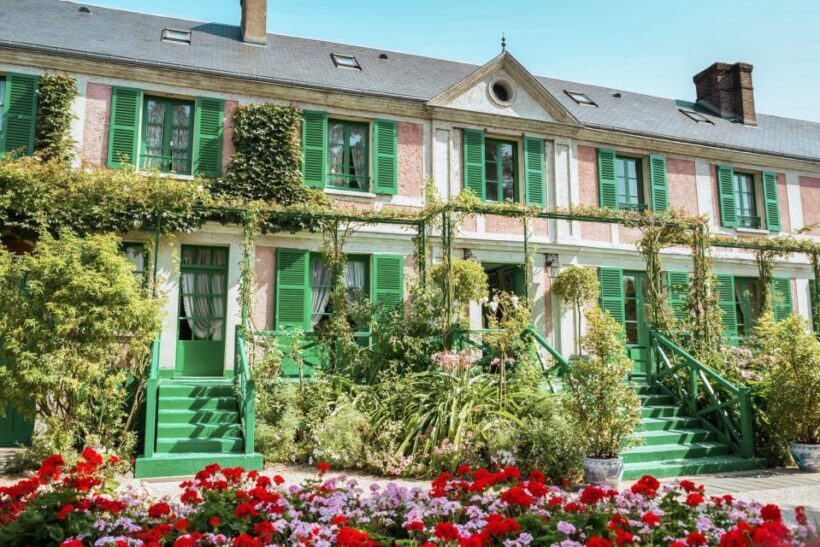 From Paris: Day Trip to Giverny & Versailles with Lunch - Who Should Book This Tour?