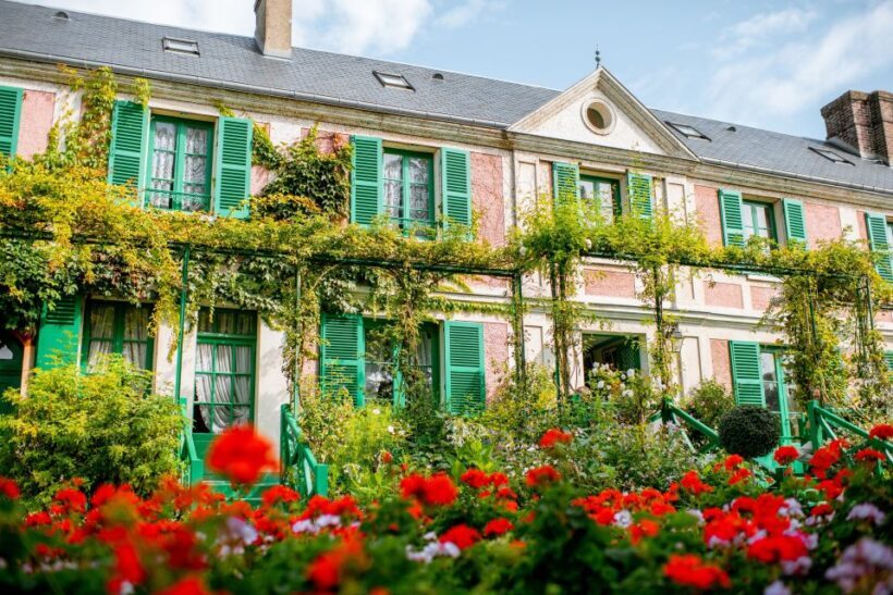 From Paris: Giverny and Versailles Palace Guided Day Trip - An In-Depth Look at the Tour