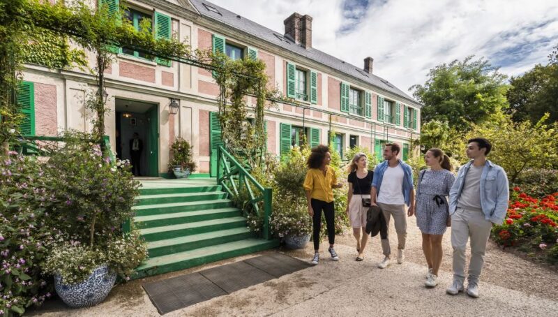 From Paris: Giverny Day Trip with Audio Guide or Live Guide - Frequently Asked Questions