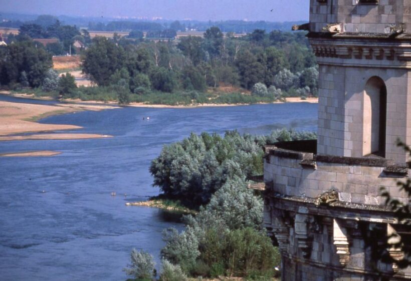 From Paris: Loire Valley Castles Full-Day Tour with Lunch - An Overview of the Tour