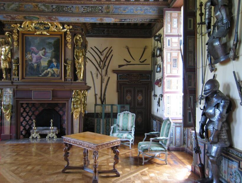 From Paris: Loire Valley Castles Tour with Hotel Transfers - The Long Day in Perspective
