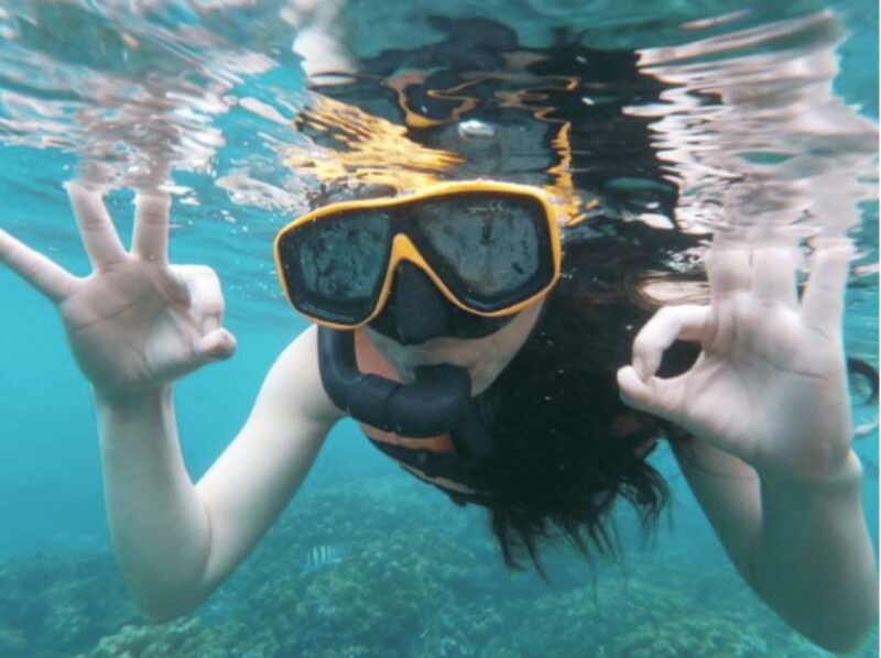 From Phi Phi islands: Phi Phi, Maya Area by longtail Boat - The Pros and Cons: Weighing the Experience