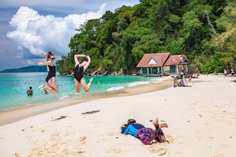 From Phuket: Lazy Snorkel & Explore at Bamboo & Phi Phi - FAQs