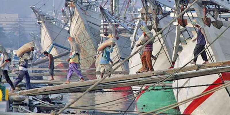 From Port Jakarta Tanjung Priok : Private Explore City Tour - The Balance of History and Authenticity