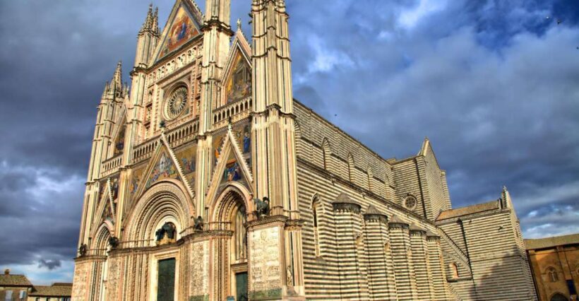 From Port Mystic Orvieto & Dying City Civita Bagnoregio tour - Key Points