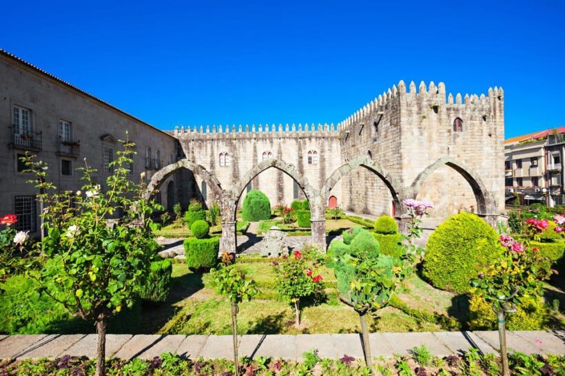 From Porto: Braga & Guimarães Day Trip with Lunch - Transition and Travel Time