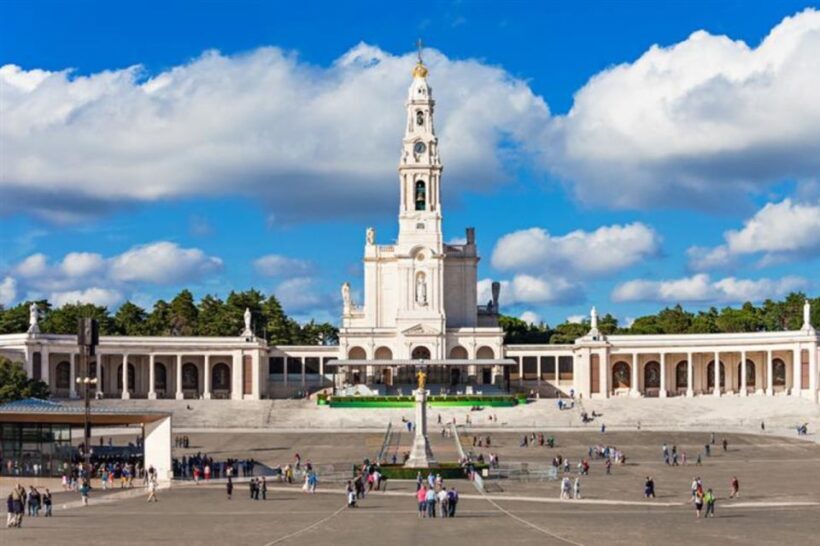From Porto: Fatima and Miracle of Santarem Private Day Tour - Discovering the Sacred: What This Tour Offers