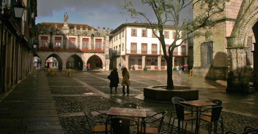 From Porto: Full-Day Trip of Minho Region - Deep Dive into the Experience