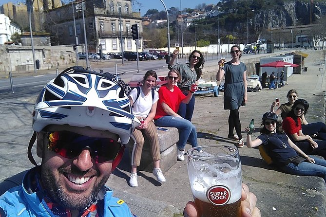 From Porto With View to Gaia: Private Bike Tour #Ducksideofporto - Enjoying Refreshments Along the Way