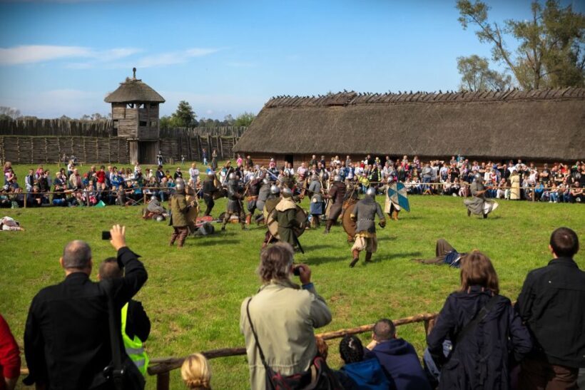 From Poznan: Gniezno, Biskupin, Wenecja Full-Day Trip - FAQ