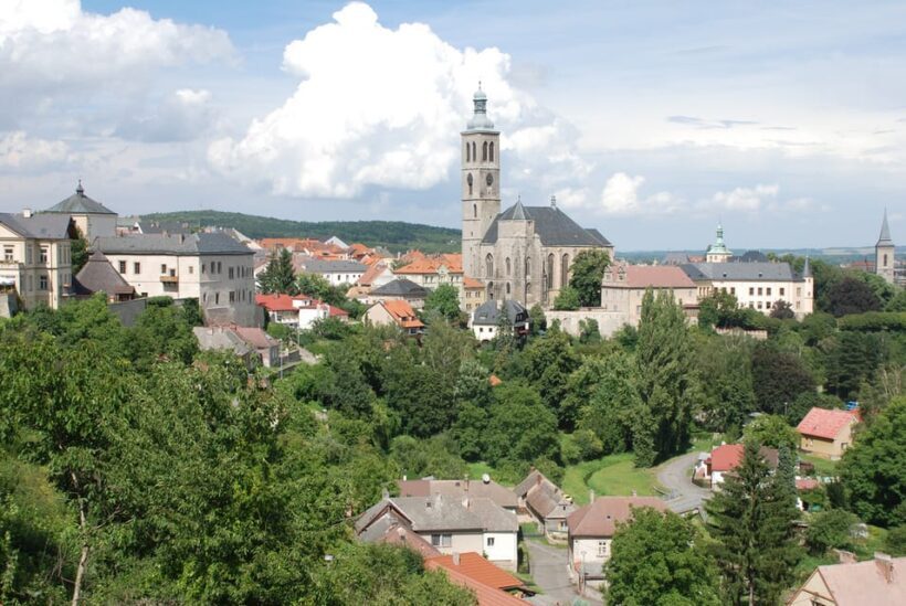 From Prague: Kutna Hora Walking Tour & St. Barbara Cathedral - Key Points