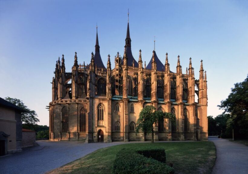 From Prague: Kutna Hora Walking Tour & St. Barbara Cathedral - The Heart of the Tour: A Step-by-Step Breakdown