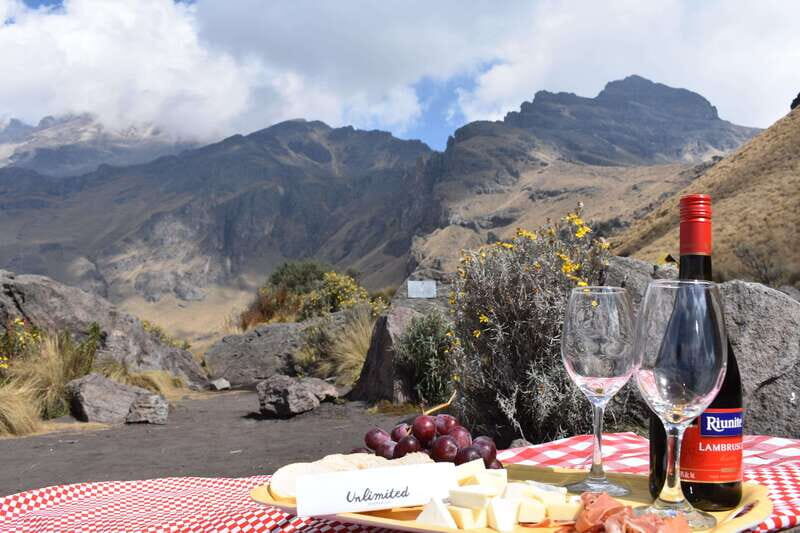 From Puebla: Hiking Iztaccihuatl romantic for couples - Key Points