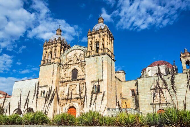 From Puerto Escondido Getaway to Oaxaca in 1 day - Exploring the One-Day Journey from Puerto Escondido to Oaxaca