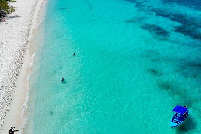 From Punta Cana : VIP Saona and Bay of Eagles All Inclusive - FAQ