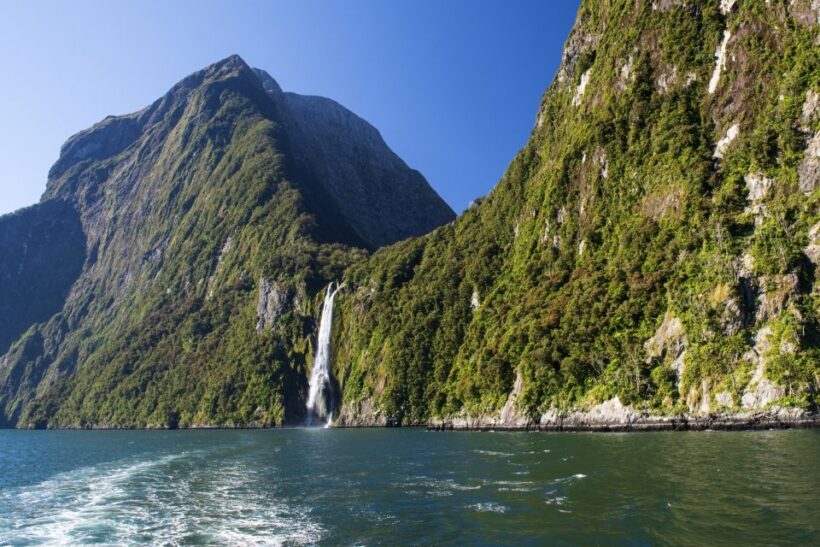 From Queenstown: Milford Sound Cruise & Scenic Coach Tour - Who Should Consider This Tour?
