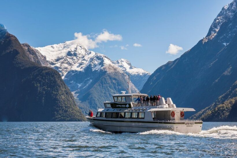 From Queenstown: Milford Sound Day Trip with Cruise & Flight - FAQ