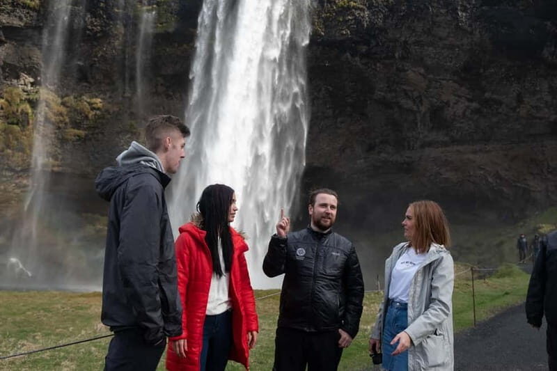 From Reykjavík: 6-Day Around Iceland Ring Road Tour - Exploring the 6-Day Around Iceland Ring Road Tour from Reykjavík