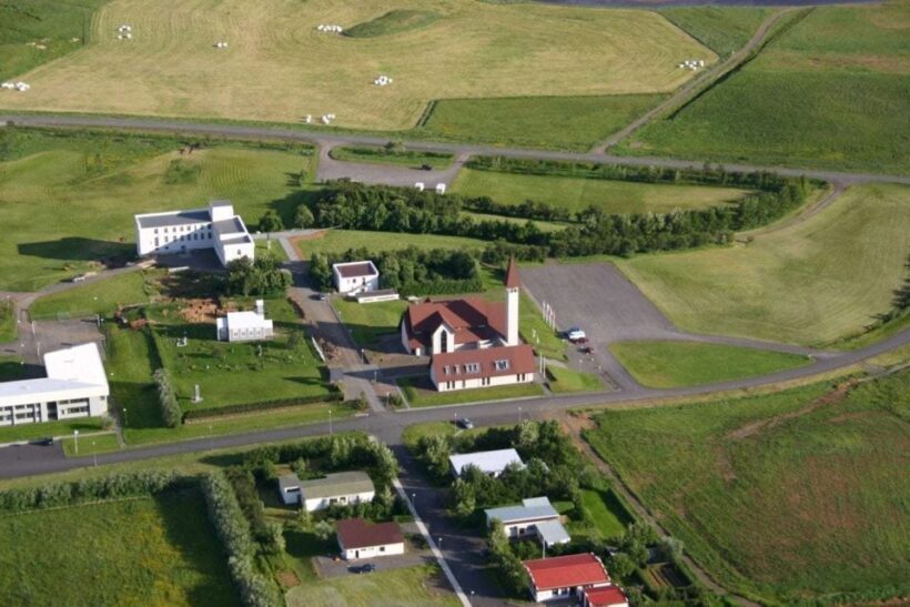 From Reykjavik: Borgarfjordur Private Day Trip - Waterfalls and Lava Flows: Nature’s Spectacle