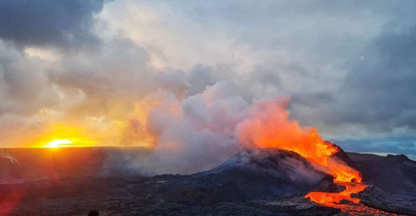 From Reykjavík: Fagradalsfjall Volcano Hike with Geologist - An In-Depth Look at the Fagradalsfjall Volcano Hike Experience