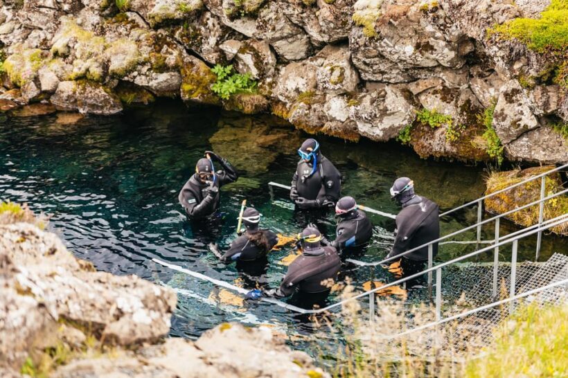 From Reykjavík: Golden Circle Tour and Silfra Snorkeling - Þingvellir National Park