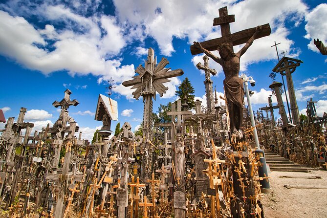 From Riga: Hill of Crosses & Enchanting Jelgava Group Tour - Authentic Experiences & Real Traveler Feedback