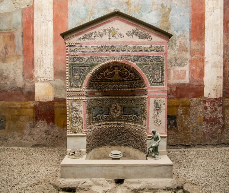 From Rome: Guided Tour to Pompeii with priority admission - Key Points